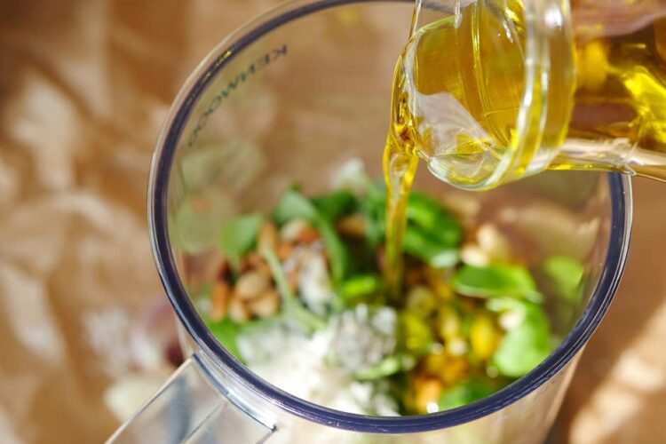 The Role of Olive Oil in Pesto